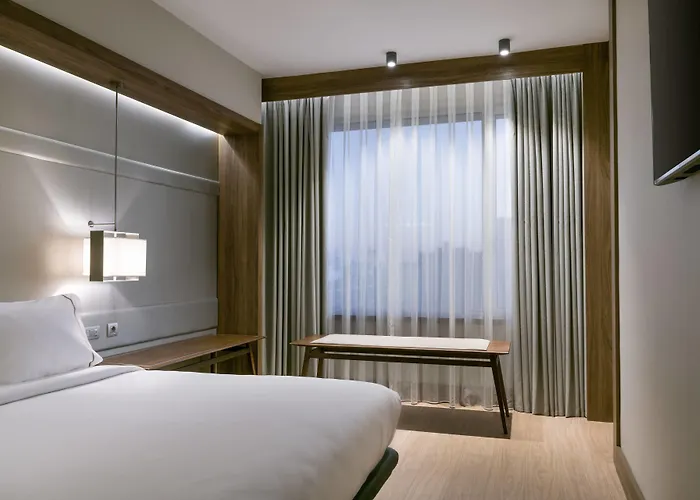 AC HOTEL CUZCO MADRID